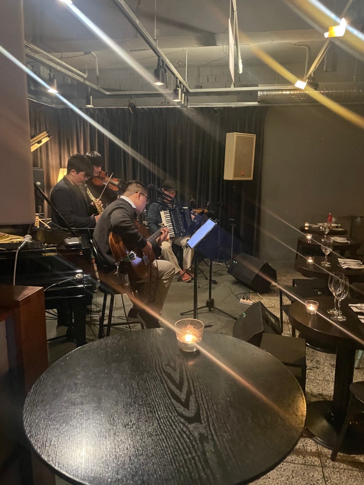 연남 5701_가성비 좋은 연남 라이브 재즈바 강추! : 네이버 블로그