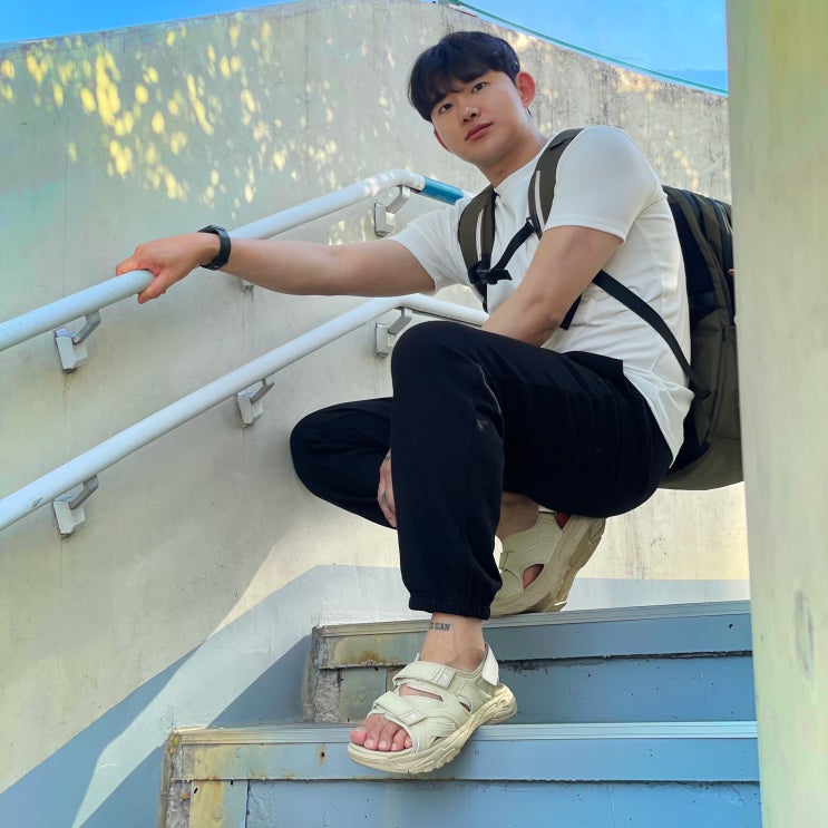 남성 고프코어룩 신발브랜드 MLB 엠엘비의 힙한 벨크로샌들 : 네이버 블로그