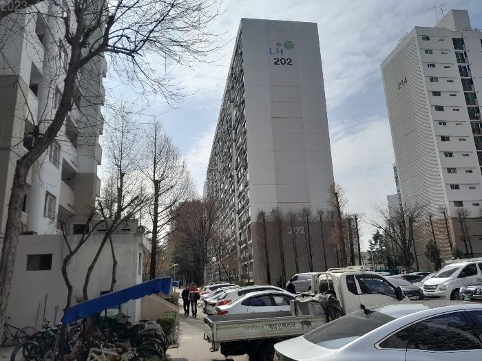 노원구 월계동 아파트경매 15평형2억1천 인덕대학교인근 월계주공2단지 3층 유찰3회 시세보다싼 서울월계주공아파트 부동산경매