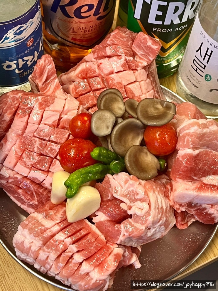 쫄깃한 식감과 풍부한 육향에 부드러운 맛이 일품인 모란역 맛집 소꾼 네이버 블로그