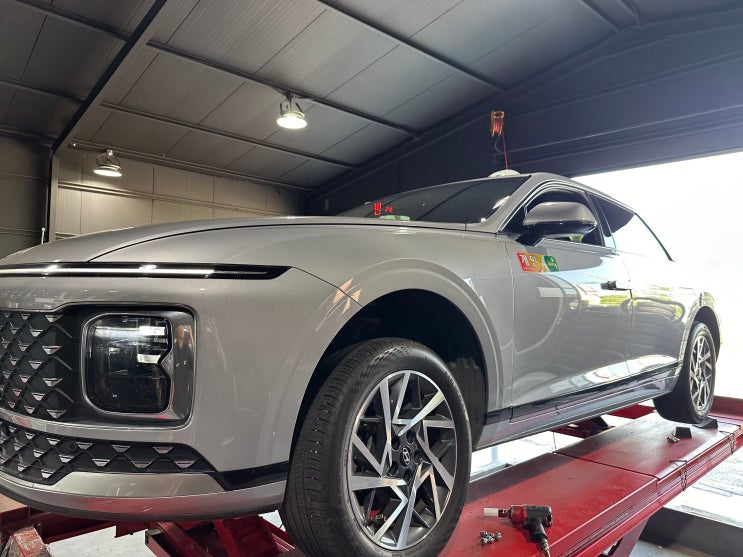 장항동타이어 전문점에서 현대 그랜저 GN7 택시 19인치 번개휠 금호타이어 마제스티9 245 45 19 교체 : 네이버 블로그