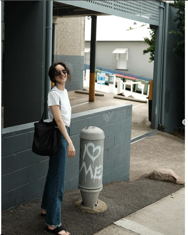원조 패셔니스타 정려원 드라마 졸업 인스타그램 가방브랜드 모음집feat 여름가방 추천 네이버 블로그