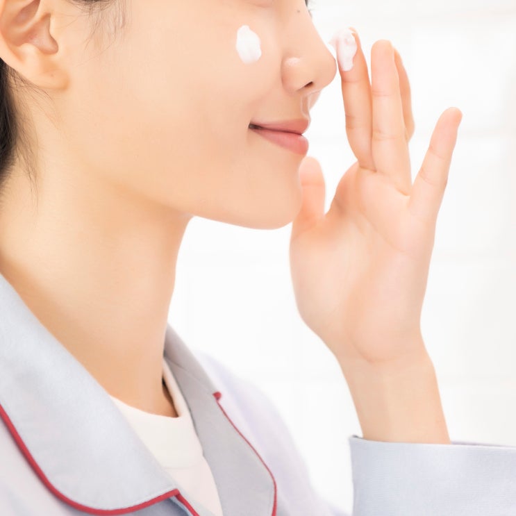 얼굴 접촉성 피부염 가려움 원인 피부트러블 비판텐 연고 가격 네이버 블로그