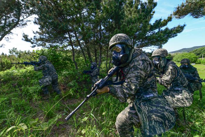 해병대6여단 65대대 전지훈련...‘도서 방어 전투력 향상’ 백령도에서 담금질 : 네이버 블로그
