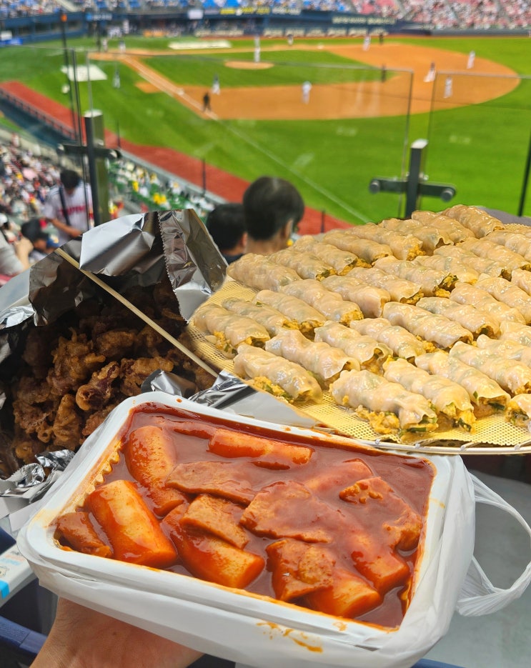 Lg팬이 추천하는 잠실야구장 근처 새마을전통시장 먹거리 파오파오 새우만두 김반장 떡볶이 닭똥집튀김 곱창볶음 네이버 블로그