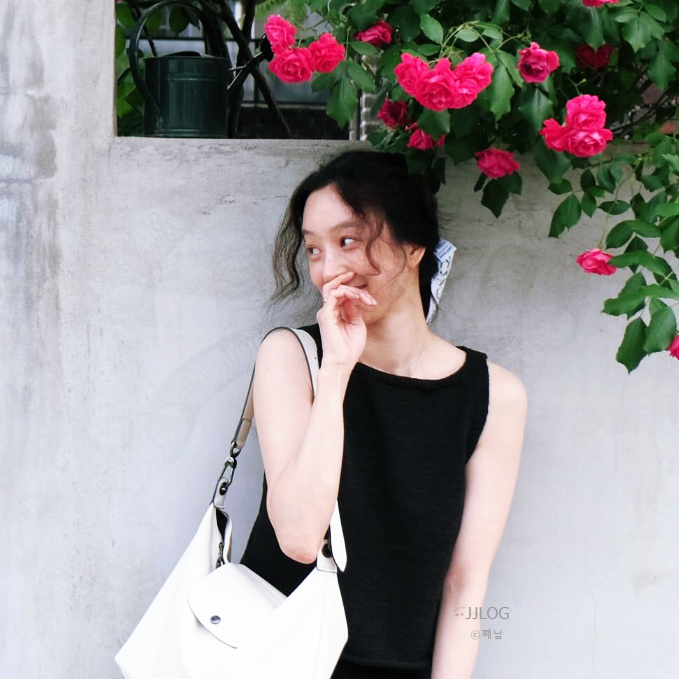 정려원 신상 롱샴 가방 르플리아쥬 엑스트라 미듐 가죽 숄더백 품절각 가격은 네이버 블로그