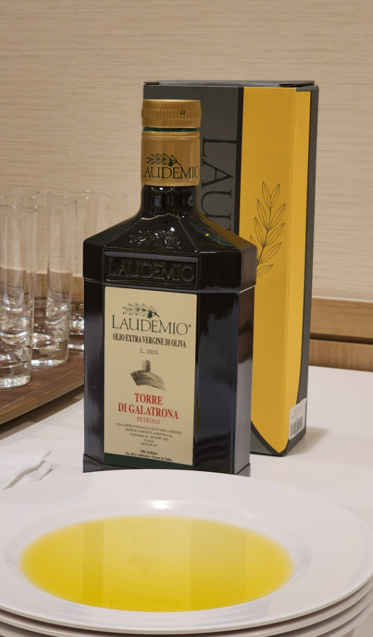 [올리브오일] 토스카나 유명 와이너리 '페트롤로'의 EVOO 'LAUDEMIO TORRE DI GALATRONA' @ 비타트라 ...