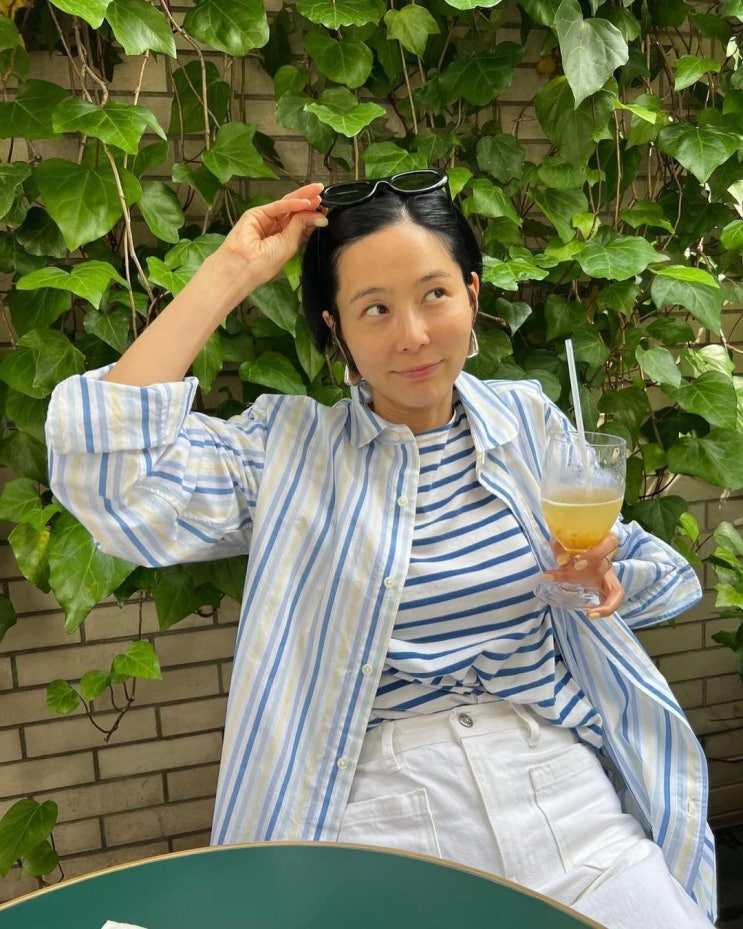 김나영 인스타그램 사복 패션 옷 속 여자 스트라이프 티셔츠 줄무늬 긴팔티 추천 세인트제임스 밍콰이어 네이버 블로그