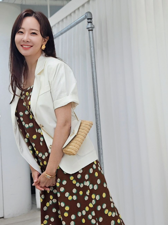 소유진 프라다 미니 숄더백 여름 30대 데일리백 미니백 가방 추천 가격은 네이버 블로그