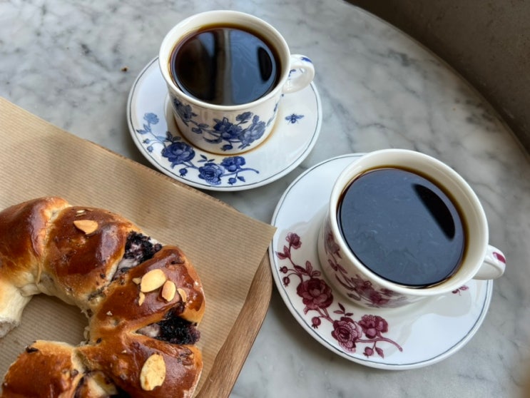 [강릉] "테레로사 커피공장 강릉본점"_강릉여행 대형카페 핸드드립커피 후기 강릉 가볼만한곳 : 네이버 블로그