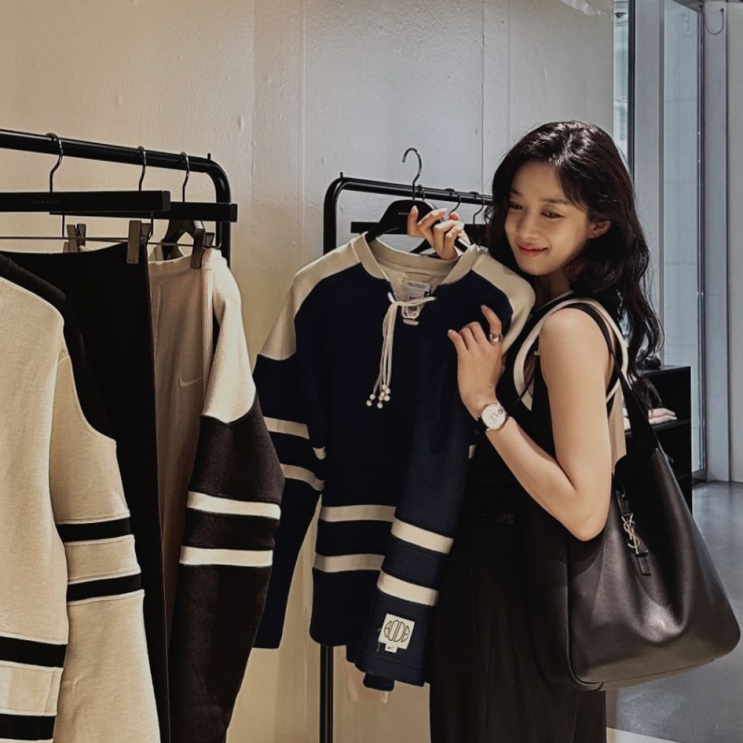 이청아 입생로랑 생로랑 가방 버킷백 라지 가격은 네이버 블로그