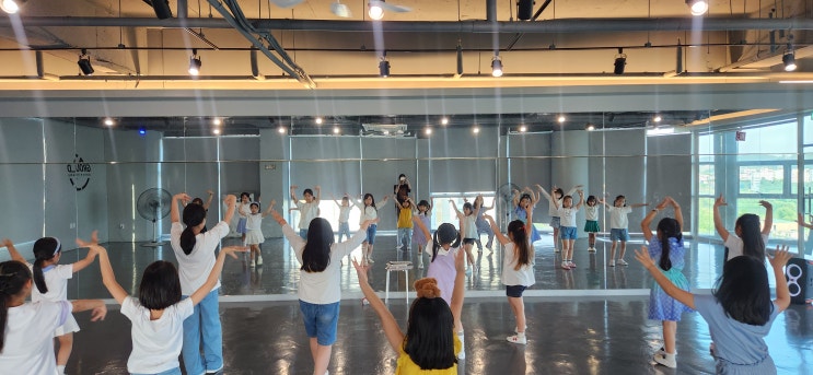 울산무거동댄스학원 울산그라운디댄스학원 흥많은 우리 아이를 위한 댄스 클래스 초등 저학년 케이팝 방송댄스 네이버 블로그