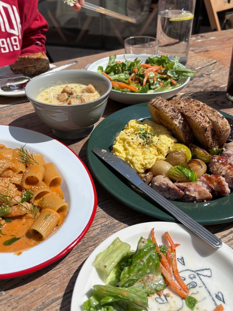 [광흥창] 맛있고 예쁘고 혼자 다 하는 브런치카페 카밀드 : 네이버 블로그
