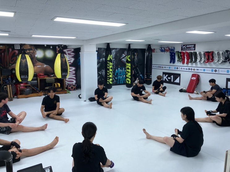 여성 다이어트 킥복싱 클럽 직장인 킥복싱 대학생 킥복싱 한성대 리플레쉬 킥복싱 다이어트 전문 프로그램 감량 운동