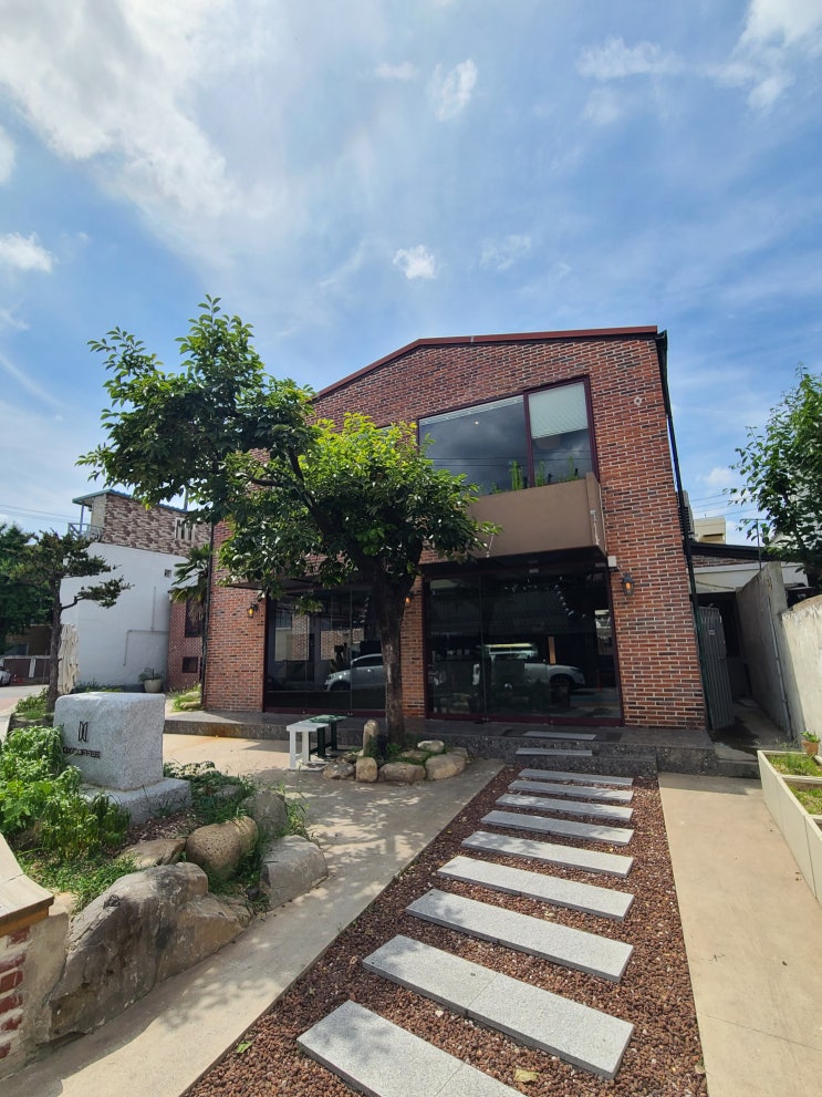 광주 동명동 진짜 맛있는 커피 디저트 까지 갓벽한 대형카페 Wifi주차 네이버 블로그
