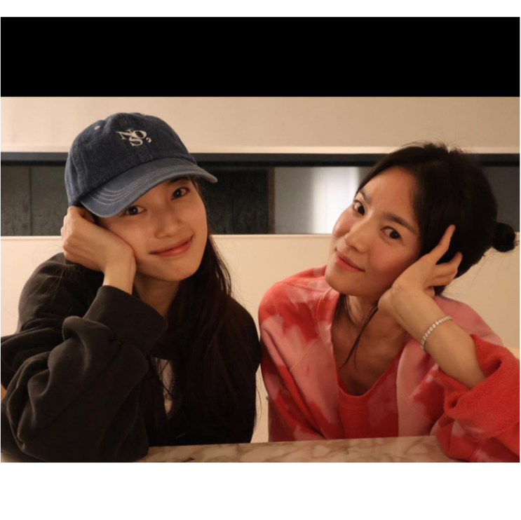 수지 송혜교 초미녀 투샷 여자 연예인 볼캡 추천 Nos7 모자 네이버 블로그