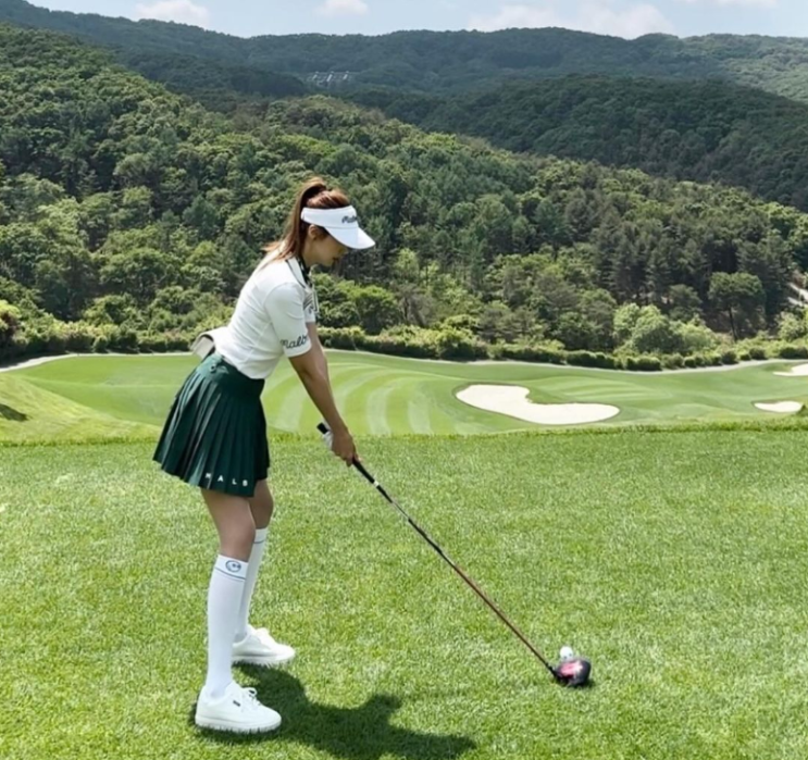 40세 유인영 난리난 여자 여성 여름 골프 웨어 의류 치마 스커트 티셔츠 골프복 골프옷 브랜드 가격은 네이버 블로그