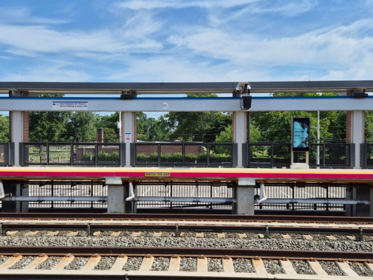 [뉴욕여행] [뉴욕 기차타는법] 승무원이 알려주는 롱아일랜드에서 LIRR타고 맨해튼 가는방법 : 네이버 블로그