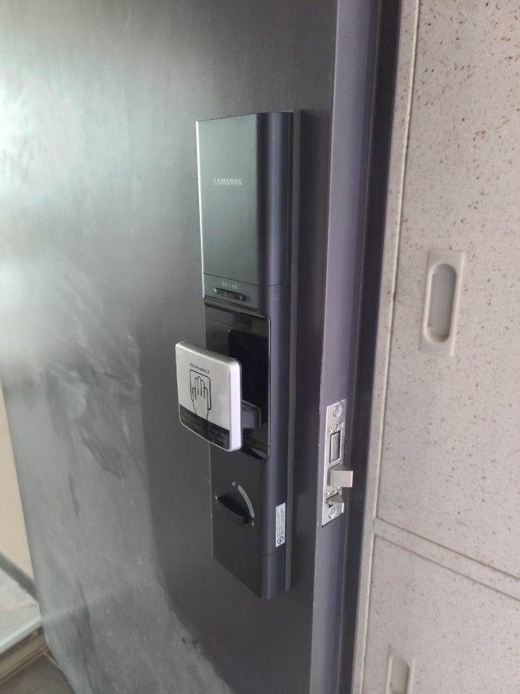 (영종 동보노빌리티) SHP-DR900 삼성직방도어락 0초문잠김 센서핸들방식 IOT스마트 최고급 도어락 설치 후기 : 네이버 블로그