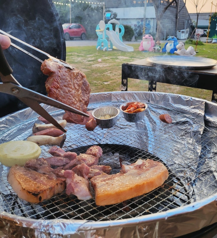 파주맛집 롯데아울렛출판단지 주변 캠핑형바베큐맛집 지글랜드 잔디밭과 글램핑텐트아래 함께하는 고기맛집 네이버 블로그