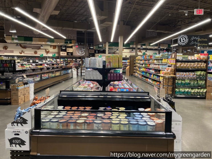 오늘 아침엔 주유하고 Barons market 도 다녀오고. : 네이버 블로그