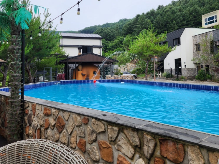 홍천 펜션 리틀비발디 여름휴가는 야외 수영장 있는 풀빌라 숙소에서 네이버 블로그