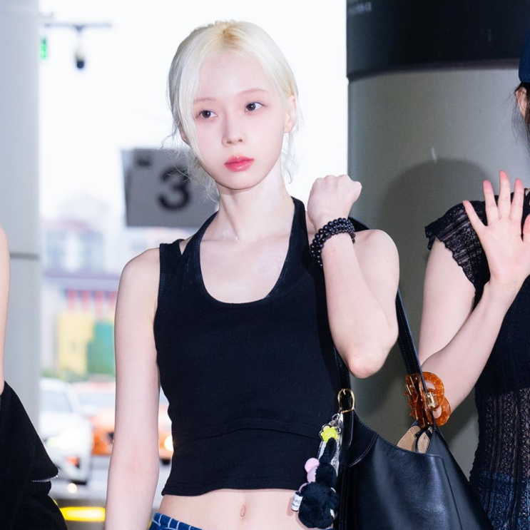 청초한 에스파 윈터 공항패션 💙 여성 가방 와이드 데님팬츠 바지 추천 폴로 랄프로렌 가격은 네이버 블로그