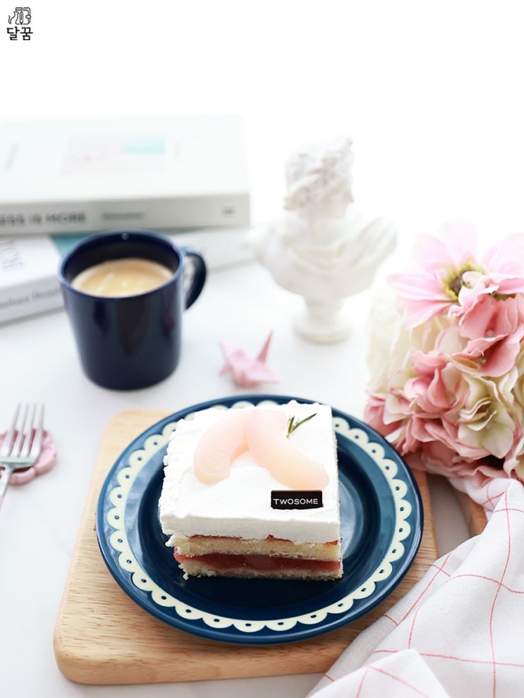 투썸 신제품 떠먹는 복숭아 생크림 케이크 투썸케이크 여름메뉴 추천 : 네이버 블로그