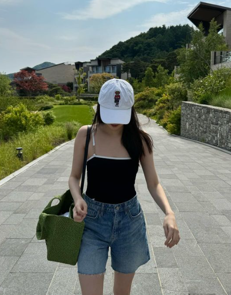 핫한 손연재가 착용한 로에베 라탄백 미듐 여행 보조 가방으로 추천 네이버 블로그