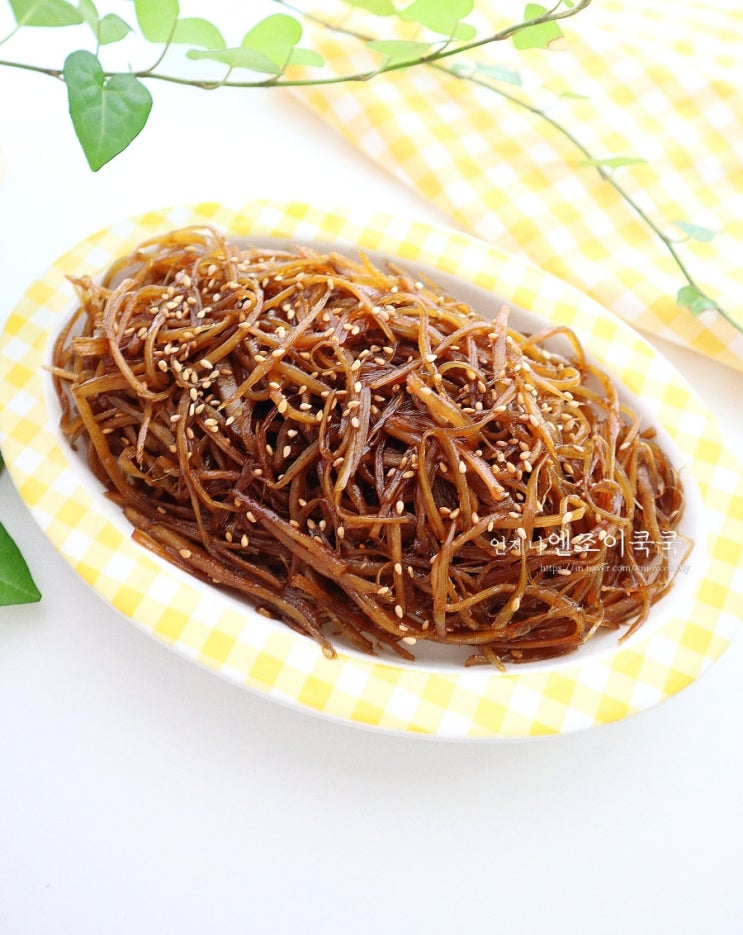 김밥 우엉조림 만드는 법 우엉 요리 우엉채볶음 레시피f 쫀득한 우엉 간장조림 만드는 법채칼 손질법 네이버 블로그
