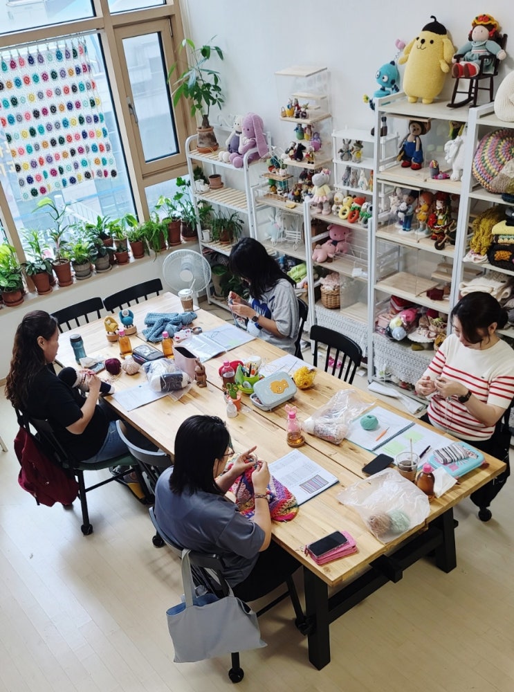 주말 클래스 수업 직장인반 취미 자기계발 스트레스 해소 힐링 직장인취미 자격증 코바늘인형 대바늘인형 뜨개인형 가방 키링 손뜨개