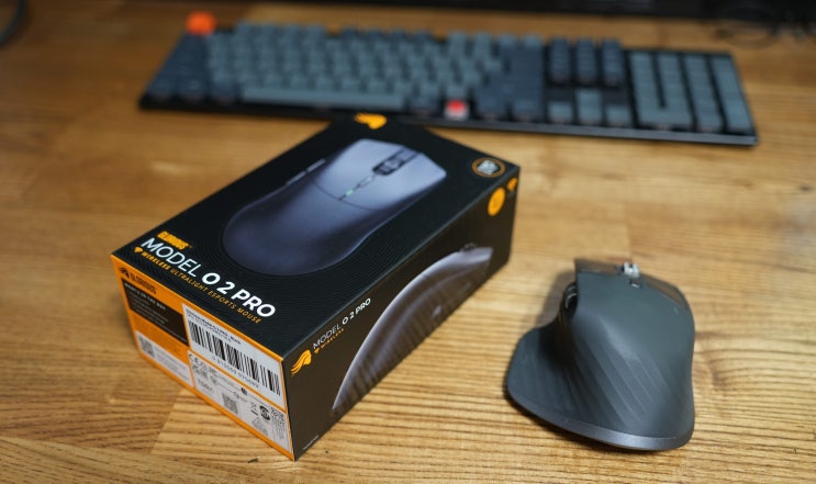 유튜버 필수품 글로리어스 대칭형 마우스 MODEL O2 Pro 1K [테크리뷰] : 네이버 블로그