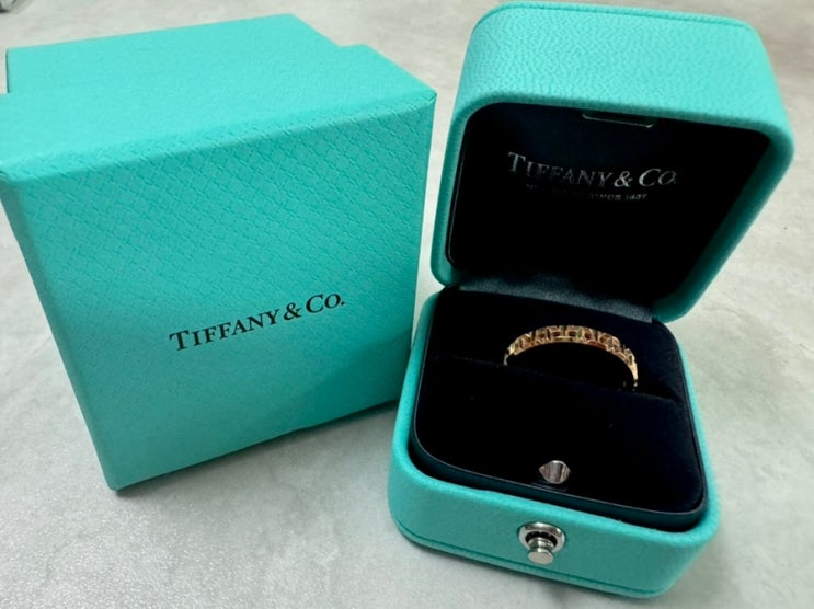[티파니앤코] Tiffany T, 트루네로우링_True 네로우 링 착샷, 사이즈 후기 : 네이버 블로그