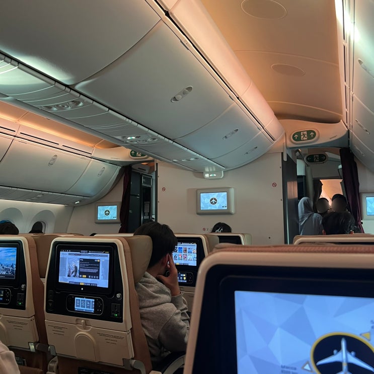 인천-아부다비-파리 에티하드 항공 EY857/ EY31 항공기 후기(좌석, 기내식, 꿀팁 등 아부다비 경유) : 네이버 블로그