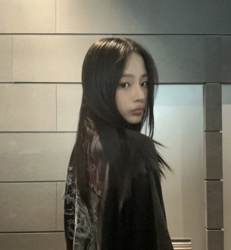 뉴진스 생머리 슬릭컷 긴머리 볼륨매직 레이어드컷 분석 네이버 블로그
