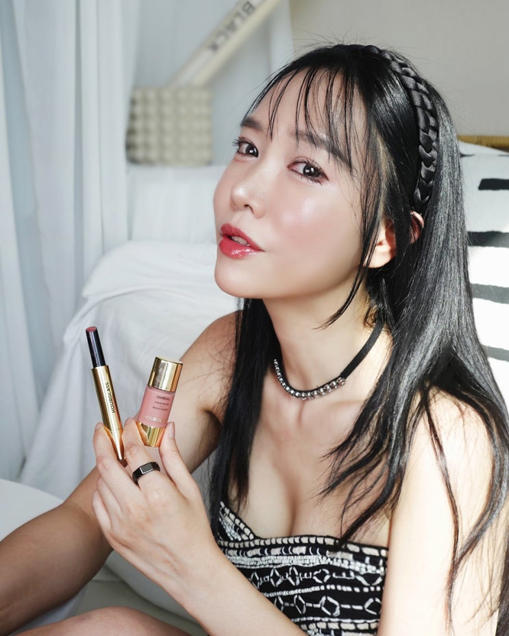 글로우메이크업 추천 아워글래스 2024 신상 블러셔 언리얼 리퀴드 블러쉬 And 비건립밤 팬턴 볼류마이징 글로시밤 발색후기