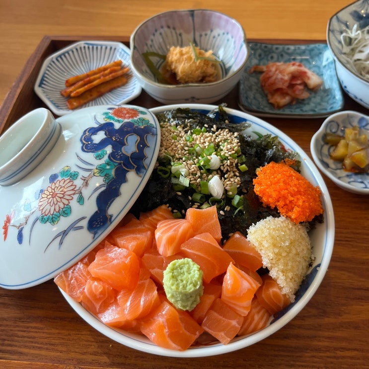 강릉 경포해변 맛집 정갈한 연어덮밥 한상 루이식당 네이버 블로그