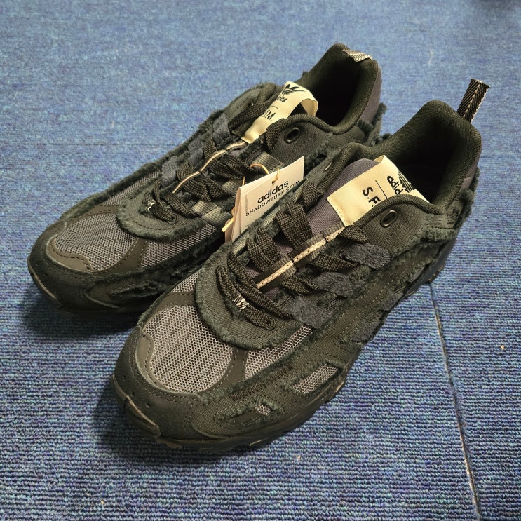 아디다스 X 송포더뮤트 쉐도우터프 코어 블랙 나이트 그레이 IF9403 솔직 리뷰 : 네이버 블로그