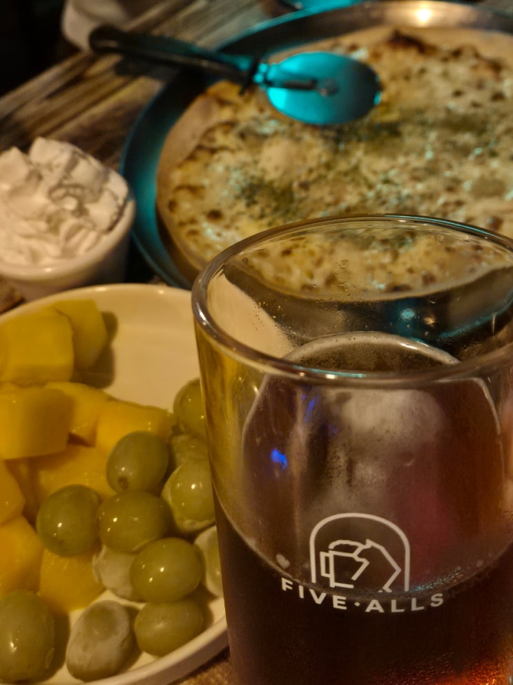 서울 홍대 술집 맛집 - 더파이브올스(four alls) 가성비 : 네이버 블로그