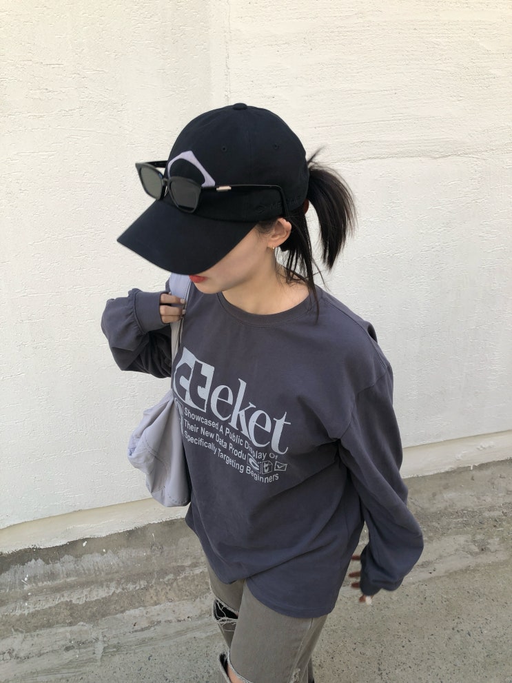 테켓 볼캡 티셔츠 teket Bookmark cap Red & PLAN L/S TEE-CHARCOAL : 네이버 블로그