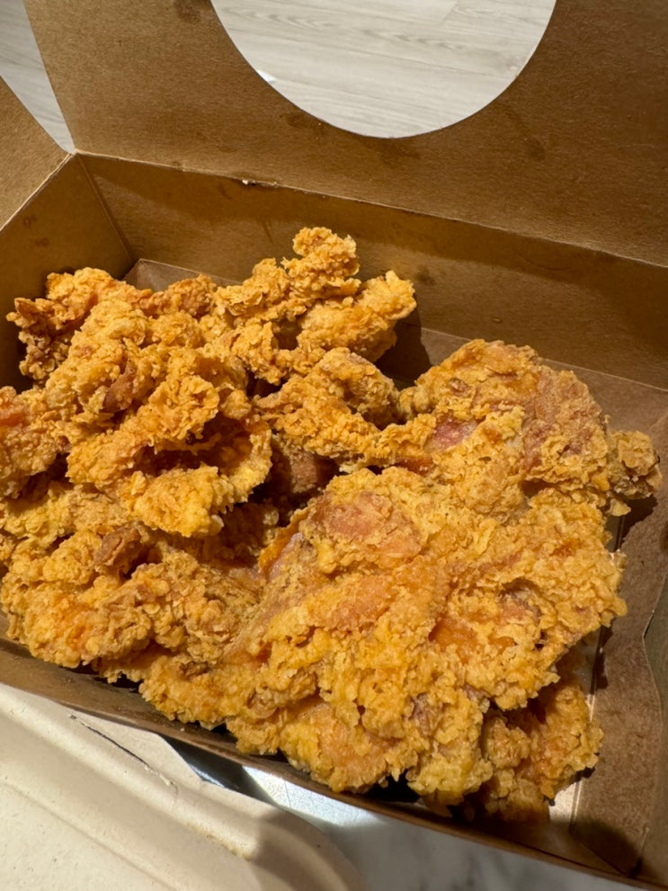 (아이, 반려동물과 함께 가기 좋은) 더위크앤리조트 - 요즘 보기 드문 리조트에서 치킨 시켜먹기 : 네이버 블로그