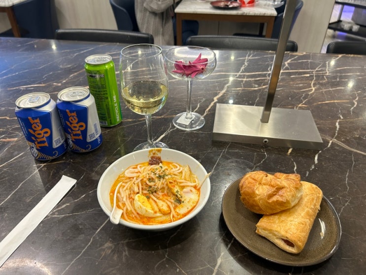 푸켓 -> 한국 싱가포르 항공 SQ735, SQ608 라운지, 기내식 이용기 : 네이버 블로그