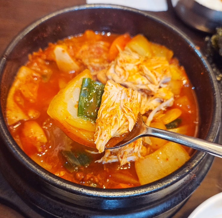 [JnJ Daily] 2024.08.20 광화문역 경복궁역 혼밥하기 좋은 뚝배기 닭볶음탕 맛집 도렴빌딩 꼬꼬뚝닭 : 네이버 블로그