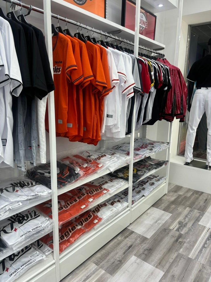 [신사/논현] KBO 굿즈 총집합 오피스디포 KBO store 신사논현점 후기 : 네이버 블로그