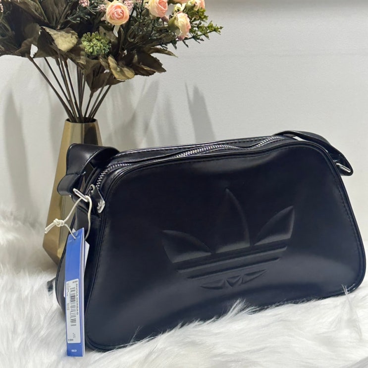 아디다스 숄더백 IT7380 블랙 후기 : 네이버 블로그