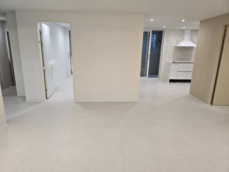 KCC 숲도담 2.7T NJ27-4911 크레마아이보리 바닥시공 안전한 바닥재에요 : 네이버 블로그