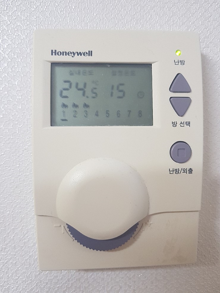 하니웰(Honeywell) 각방 난방 제어 시스템 DT100 / DT200 제품 단종 예정 제품 : 네이버 블로그