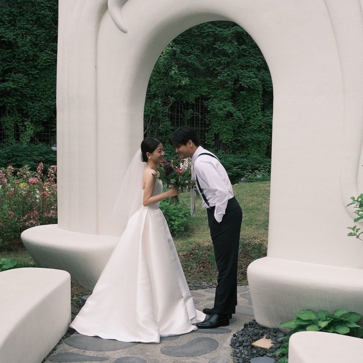 더현대대구 웨딩스냅 준비 w/ 루고사로즈 , 유에르메이크업 : 네이버 블로그