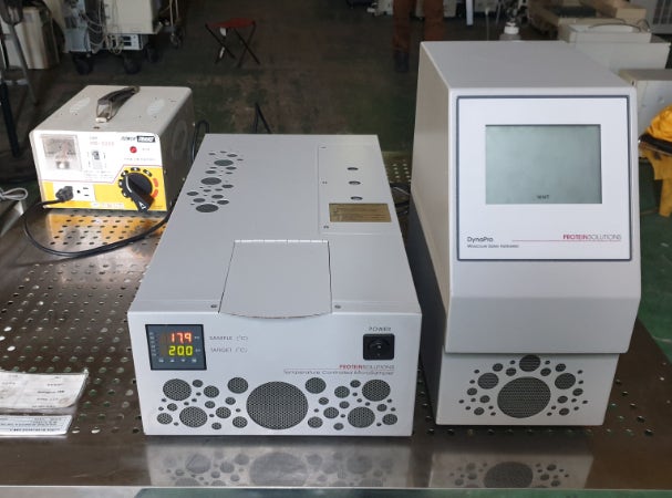단백질 분석기, MSTC40, PROTEIN SOLUTIONS, DYNAPRO MS : 네이버 블로그