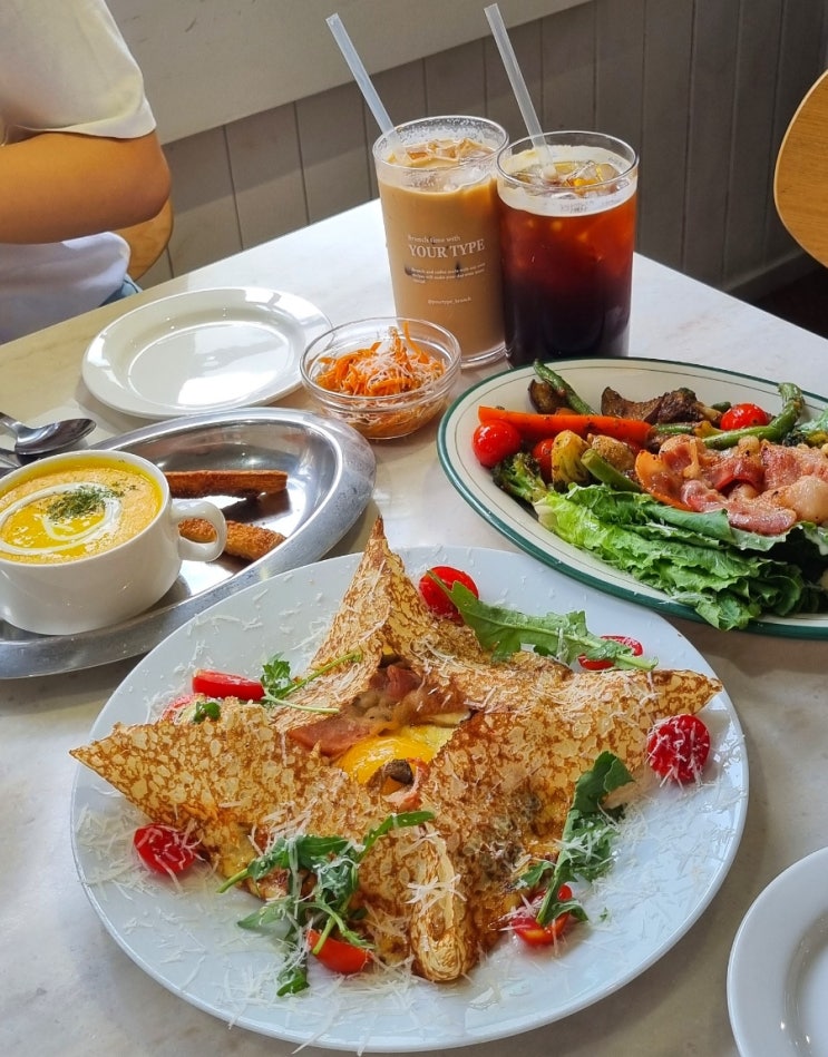 부산전포카페 유럽감성 뿜뿜한 브런치 맛집 유어타입전포 네이버 블로그